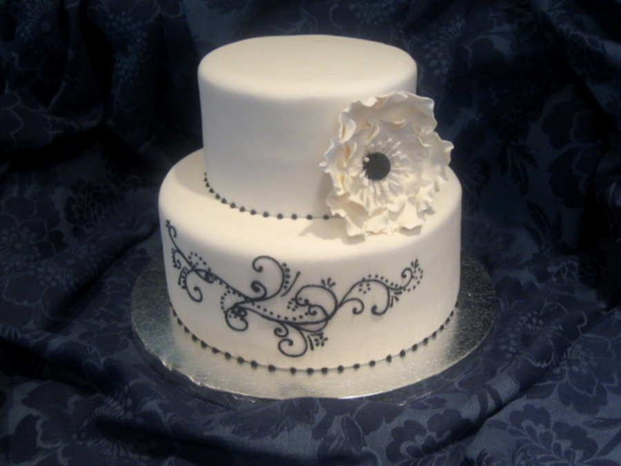 Black And White Scroll Cake - CakeCentral.com