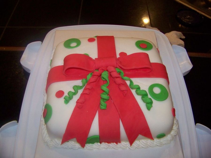 Fondant Present Cake - CakeCentral.com