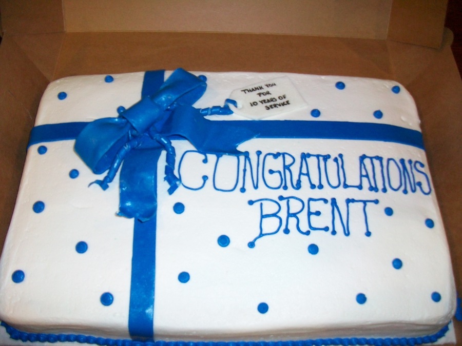Blue And White Cake - CakeCentral.com