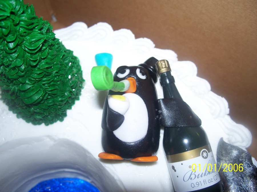 Another Penguin Cake - CakeCentral.com