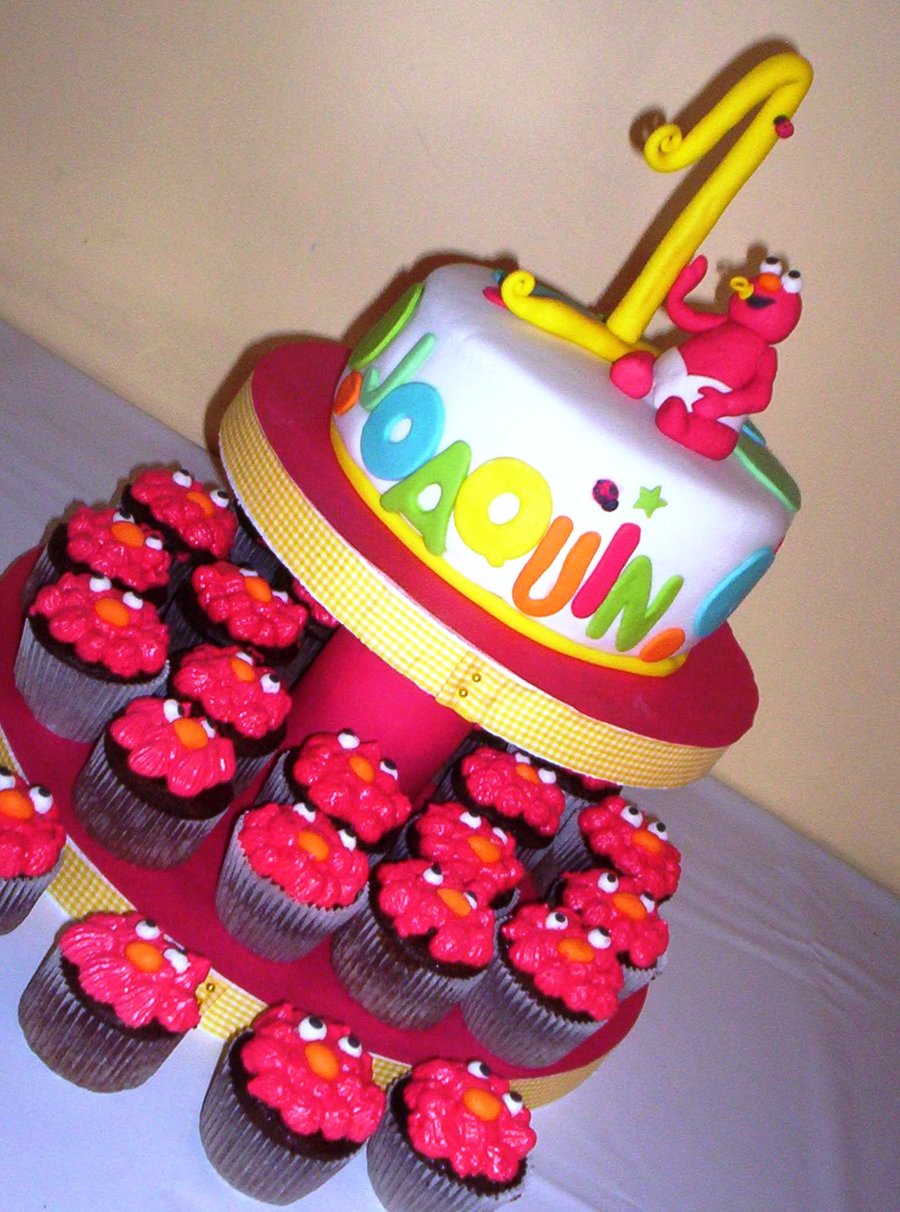 Baby Elmo Cake - CakeCentral.com