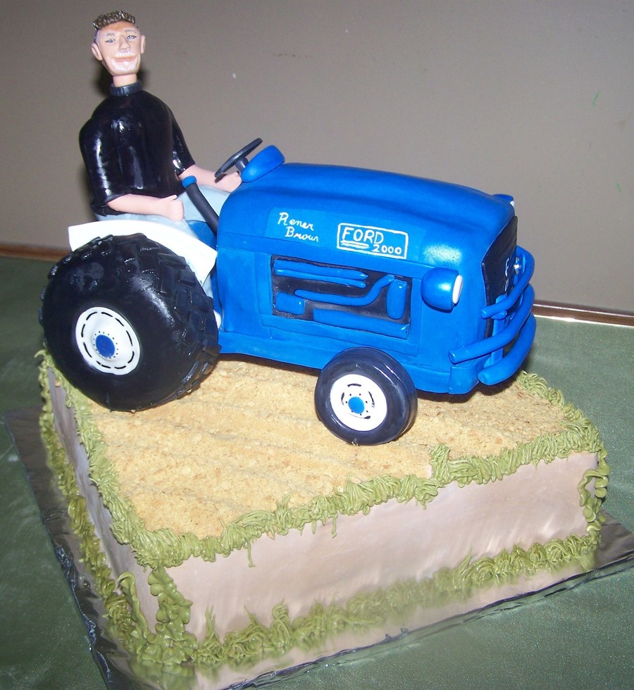 Ford Tractor Cake - CakeCentral.com