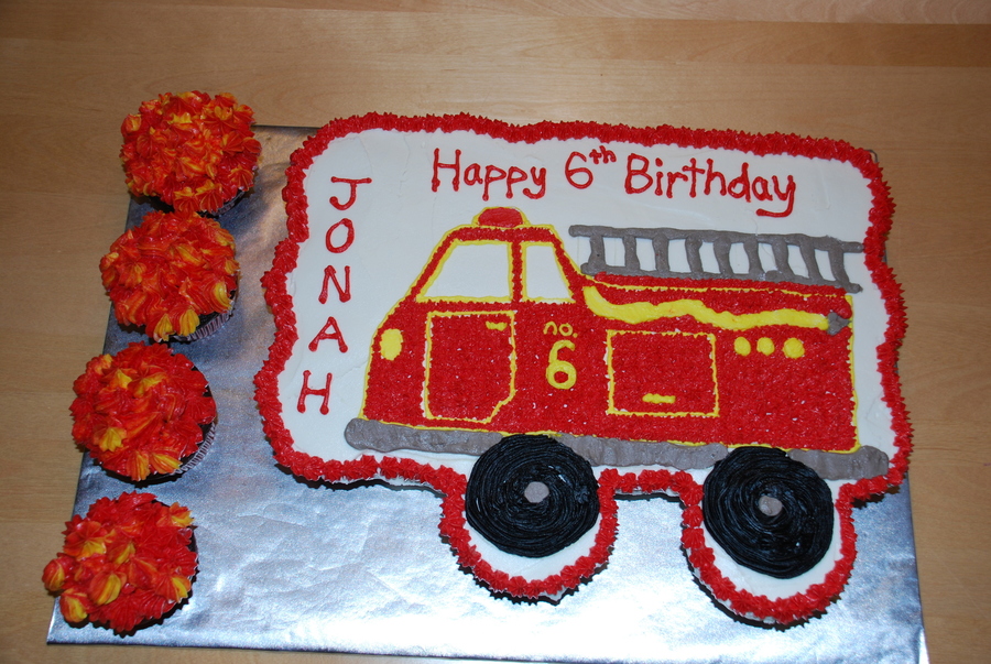 Firetruck Cupcake Cake - CakeCentral.com