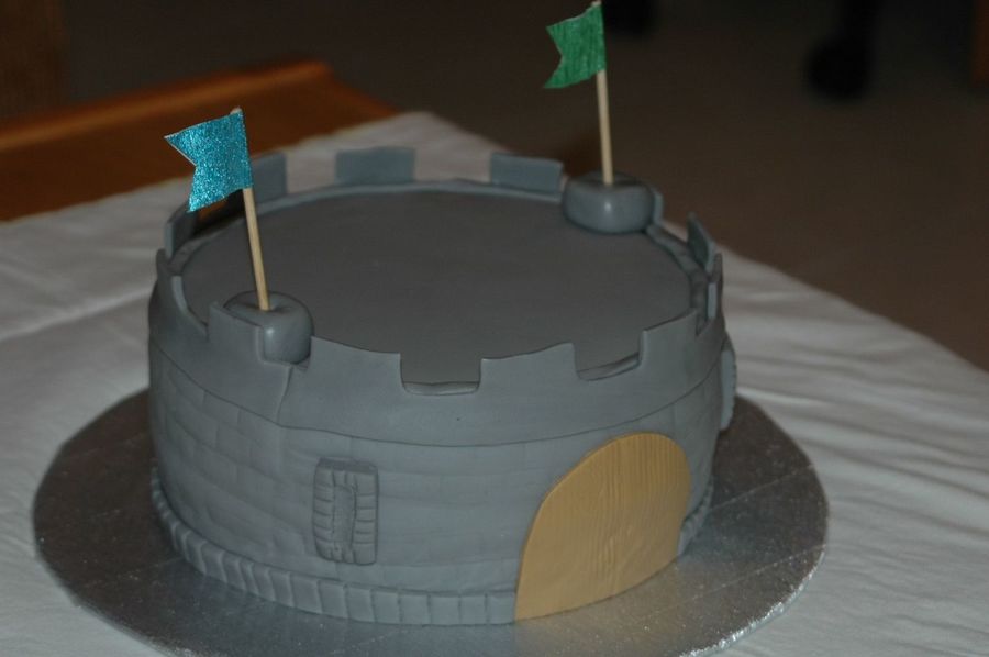 Medieval Castle - CakeCentral.com