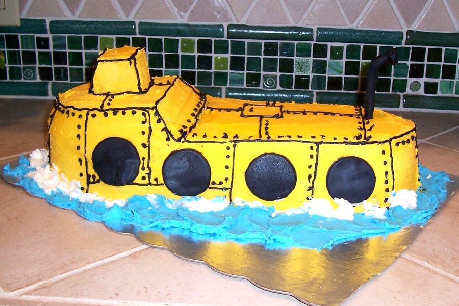 Submarine Cake - CakeCentral.com