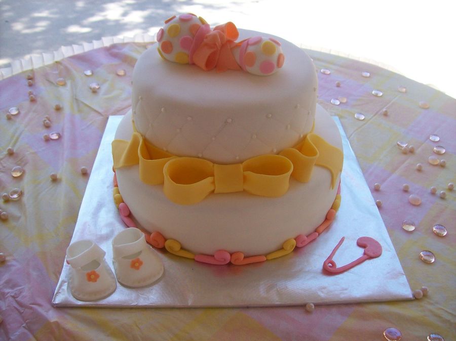Baby Rattle On The Cake - CakeCentral.com
