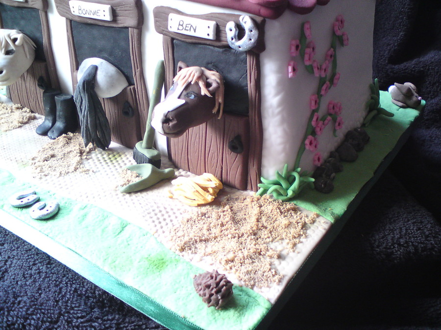 The Stable Cake - CakeCentral.com