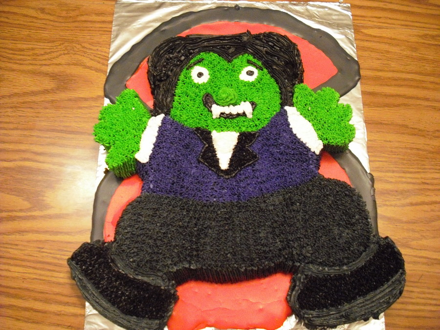 Dracula - CakeCentral.com