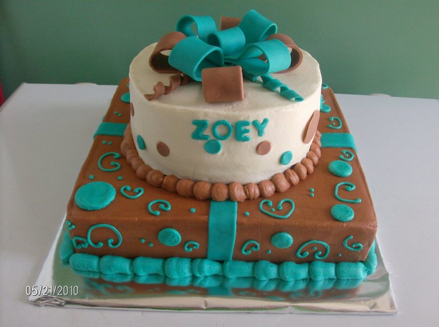 Present Cake With Bow - CakeCentral.com