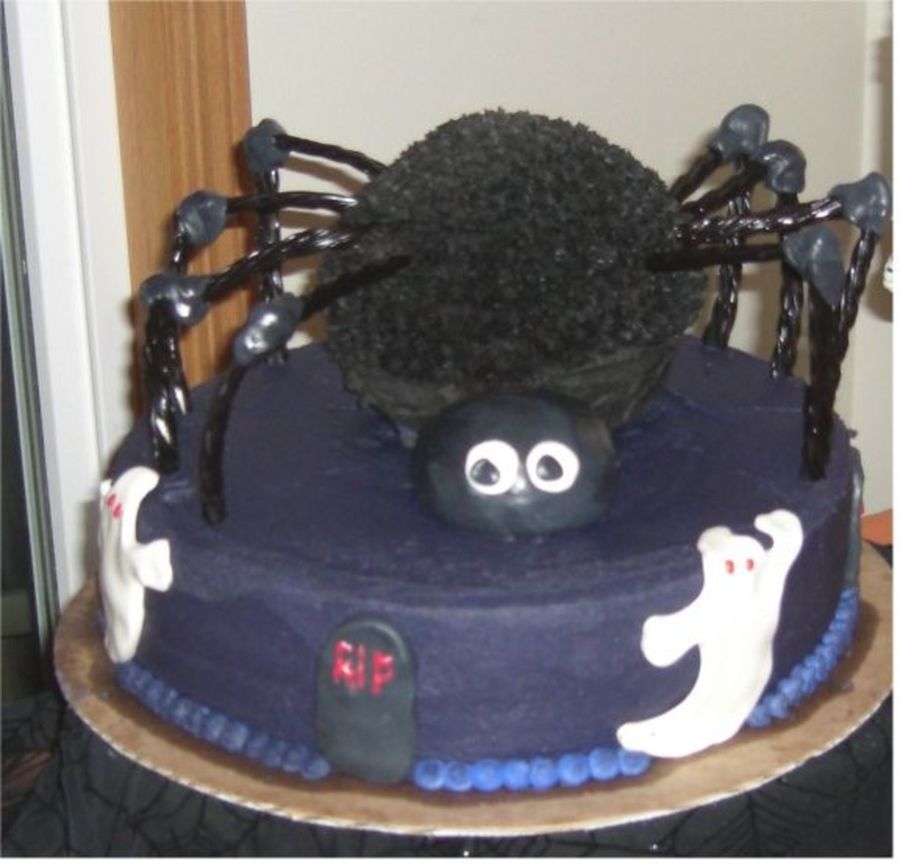 Spider Cake - CakeCentral.com