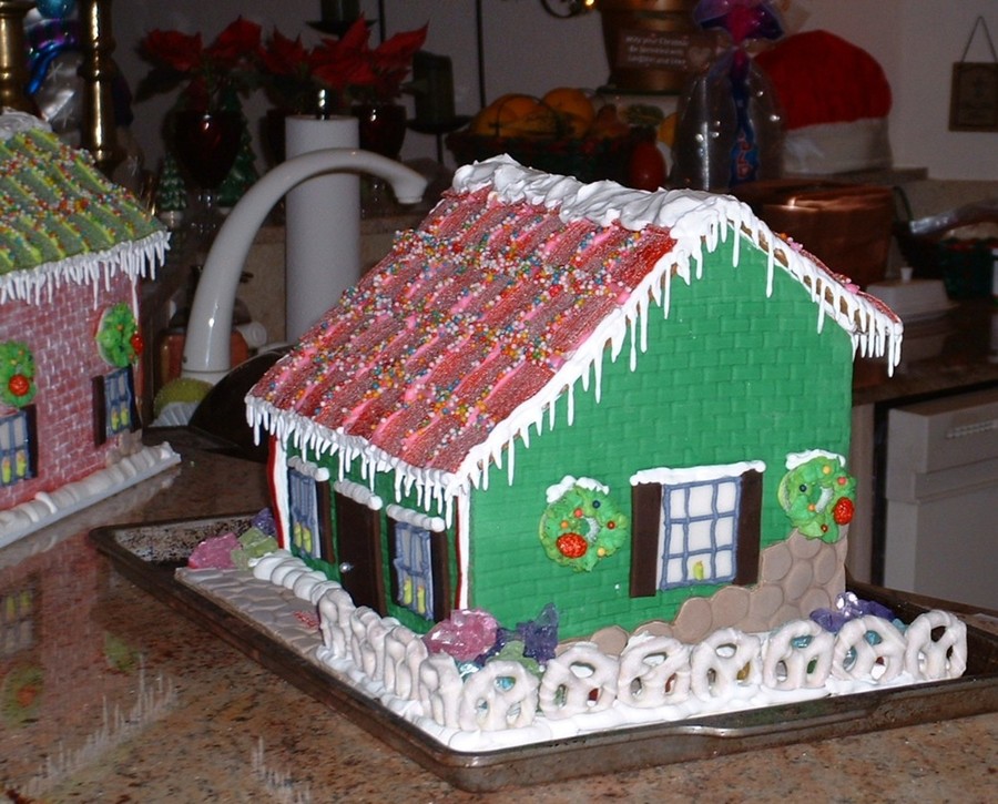 Green Brick Gingerbread House - CakeCentral.com