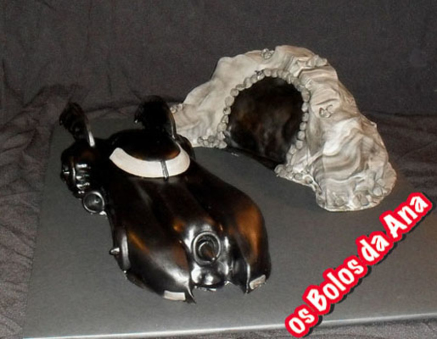 Batmobile And Batcave Cake - CakeCentral.com