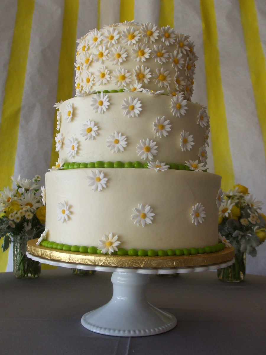 Daisy Cake - CakeCentral.com