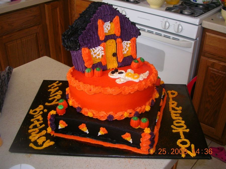 Halloween Birthday Cake - CakeCentral.com