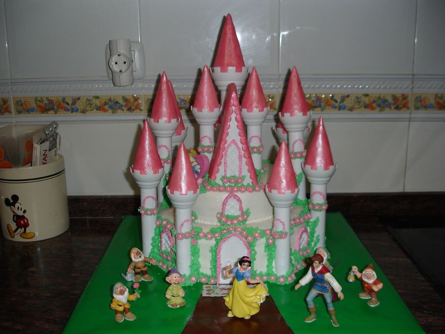 My Princess Castle - CakeCentral.com