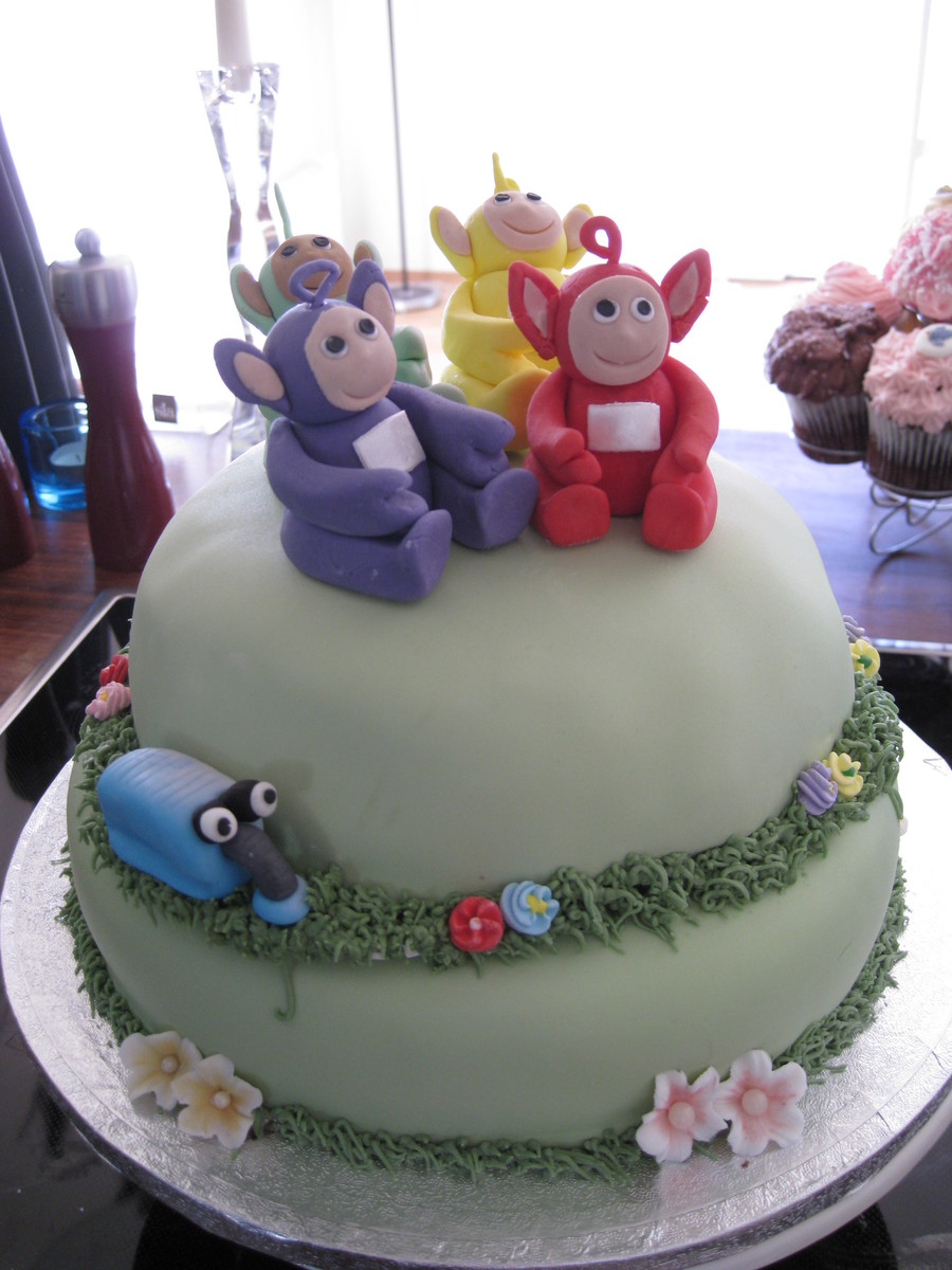 Teletubbies Cake - CakeCentral.com