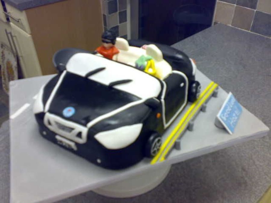 Saab Cabriolet - CakeCentral.com