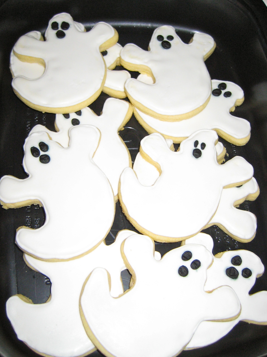Ghost - CakeCentral.com