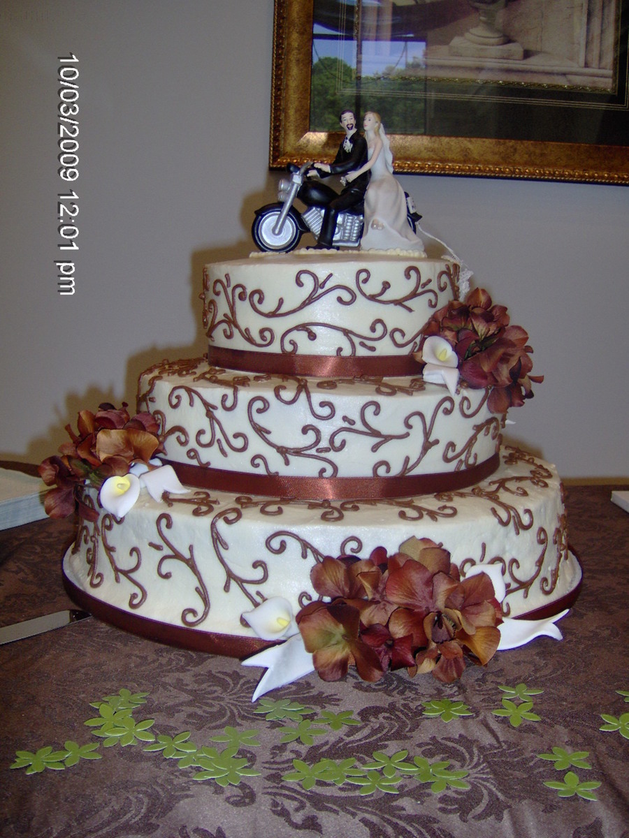Biker wedding cake ideas | Honestweddingadvice.com
