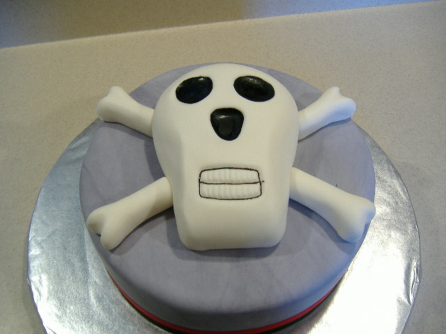 Skull And Cross Bones Wedding Cake - CakeCentral.com