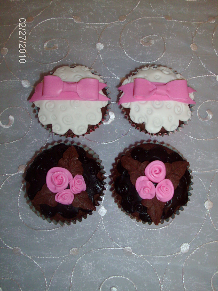 Pink Bows & Flowers! - CakeCentral.com