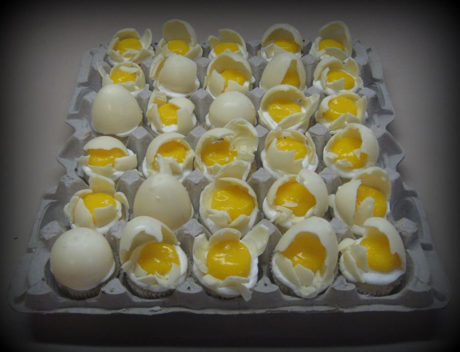 Broken Eggs - CakeCentral.com