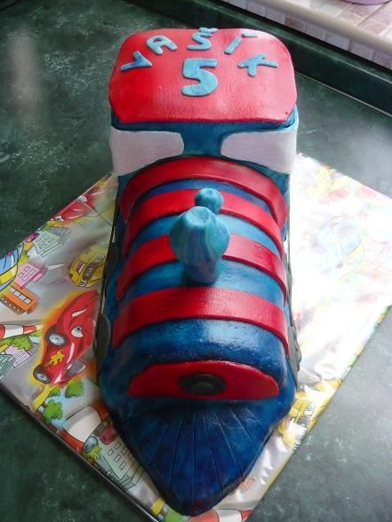 The Locomotive - CakeCentral.com