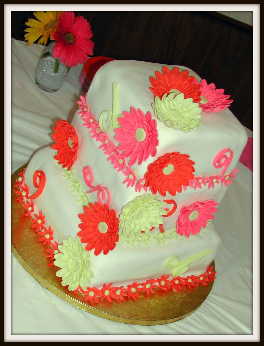 Gerbera Daisy Cake - CakeCentral.com