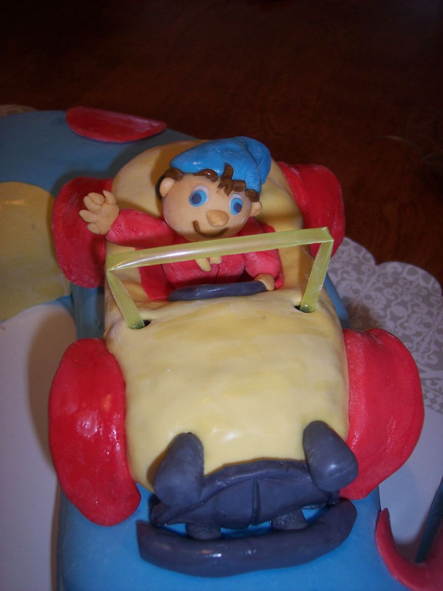 Noddy Birthday Cake - CakeCentral.com