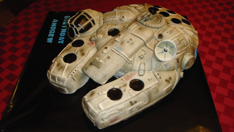 Millenium Falcon Birthday Cake - CakeCentral.com