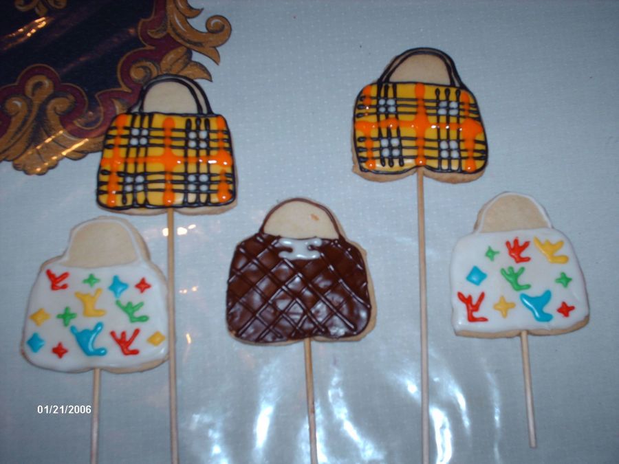 Lv,coco Chanel,burberry Purses - CakeCentral.com