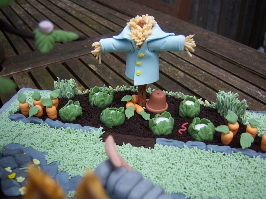 Peter Rabbit Garden - CakeCentral.com