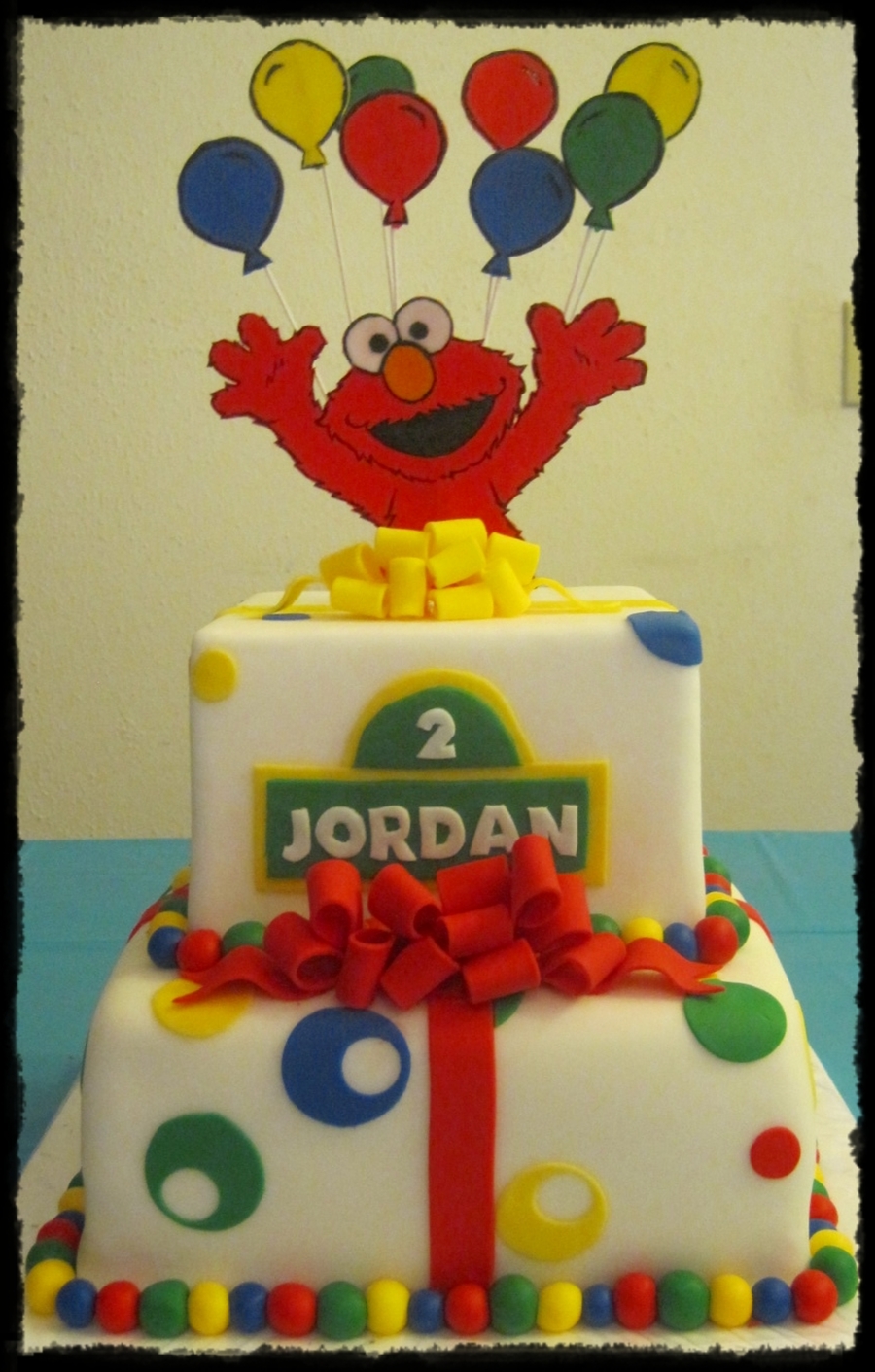 Elmo Cake - CakeCentral.com