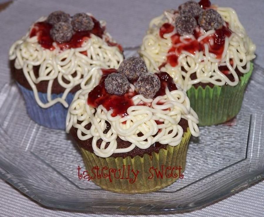 Spaghetti Cupcakes - CakeCentral.com