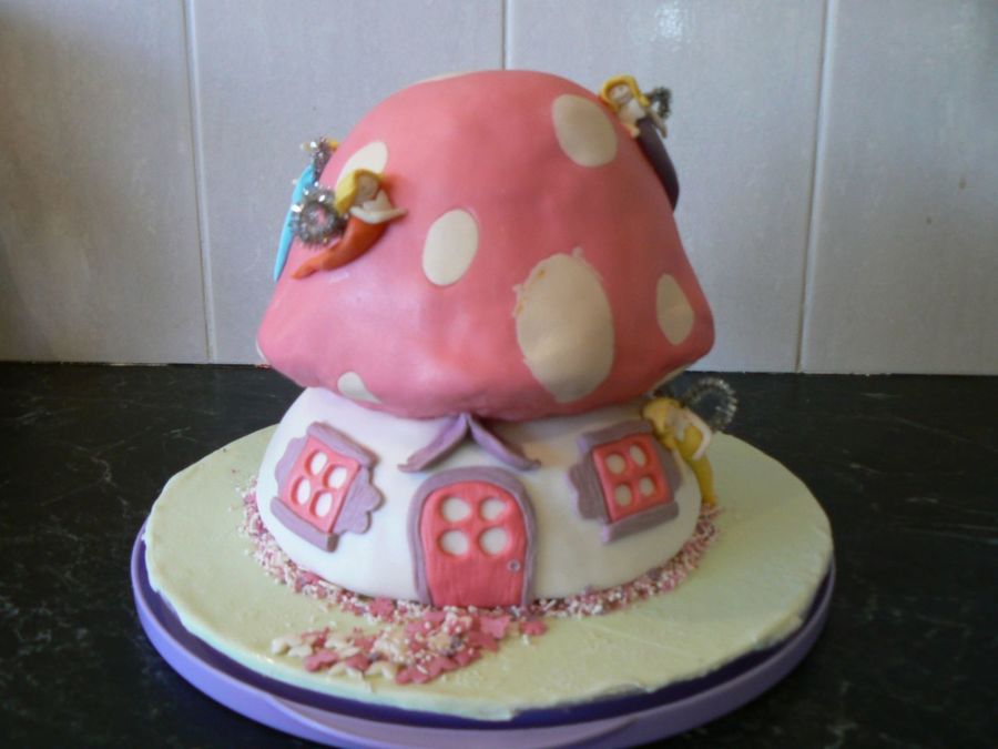 Fairy Toadstool House - CakeCentral.com