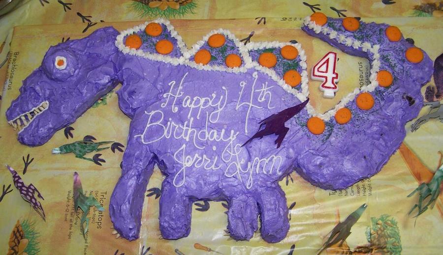 Dinosaur - CakeCentral.com