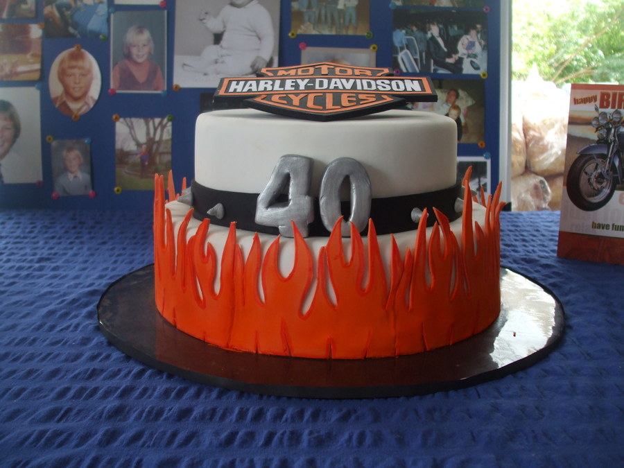 Harley Davidson Fan 40Th Birthday Cake - CakeCentral.com