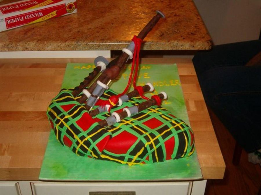 Bagpipes - CakeCentral.com