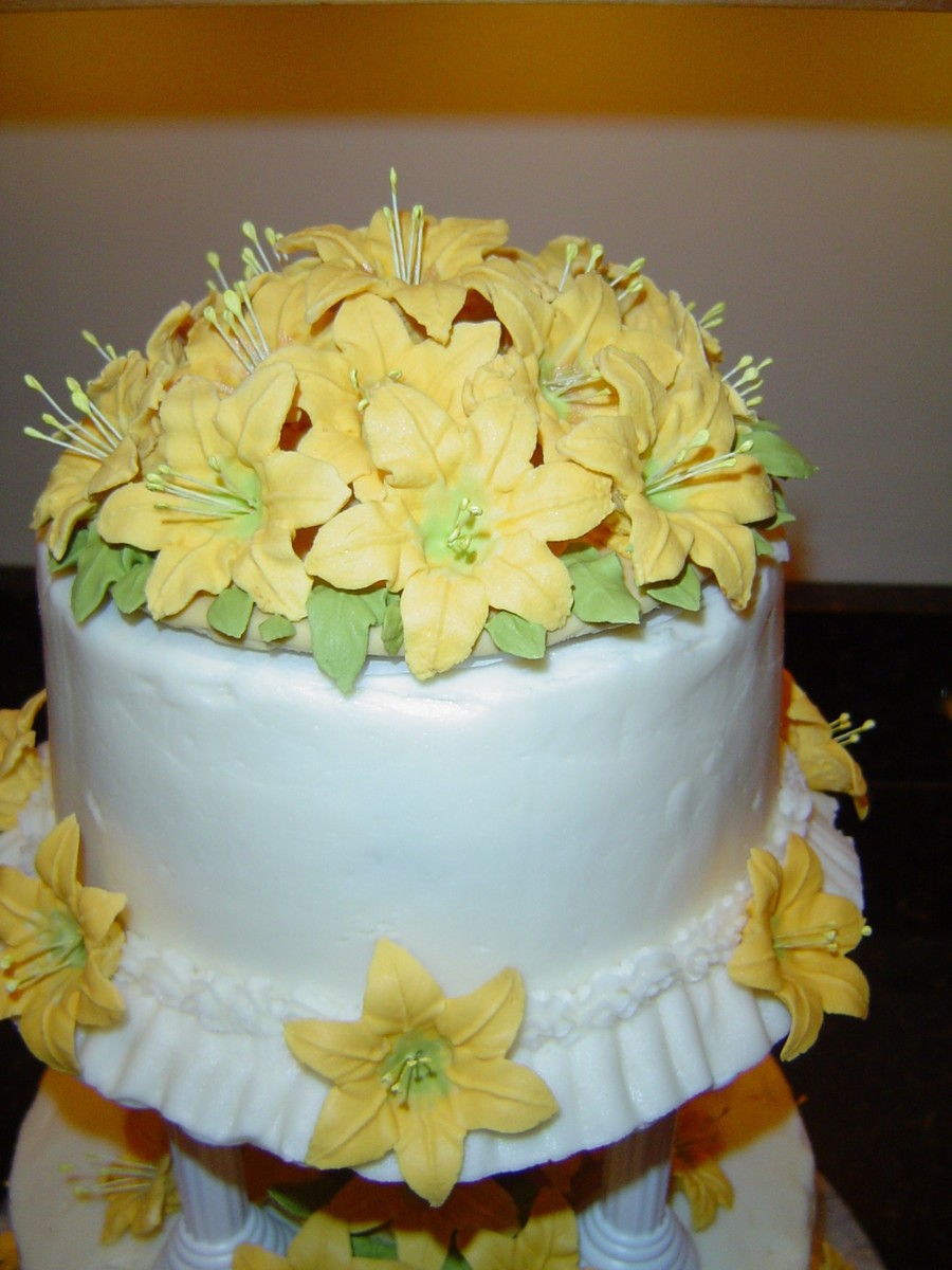 Lilly Cake - CakeCentral.com