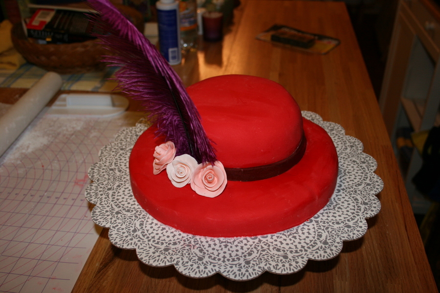Red Hat Cake - CakeCentral.com
