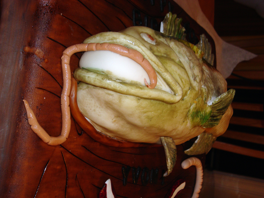 Largemouth Bass - CakeCentral.com