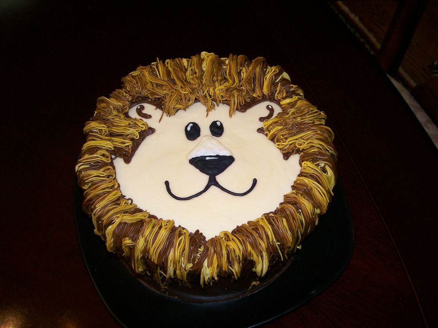 Lion Face - CakeCentral.com