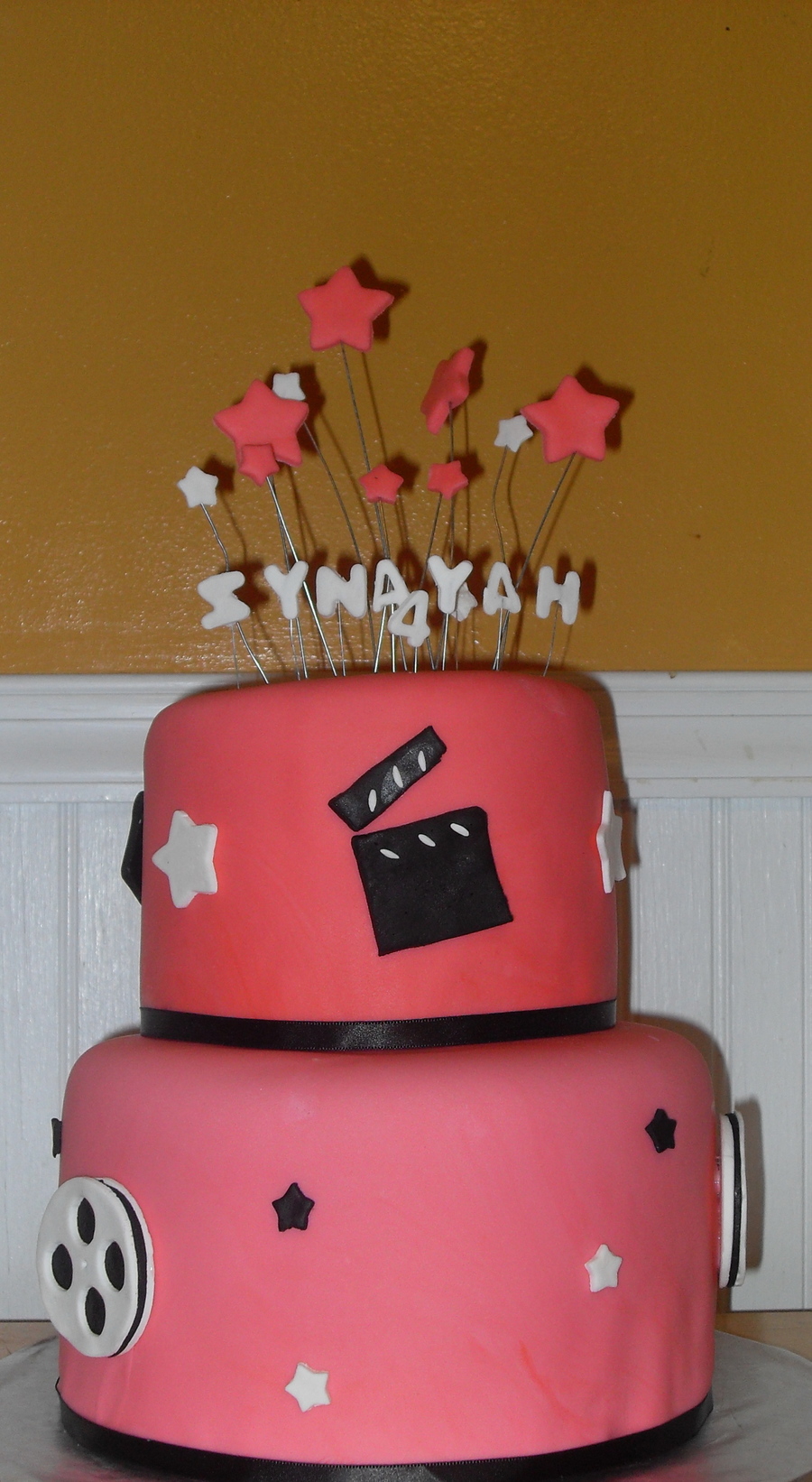 Hollywood Birthday Cake - CakeCentral.com