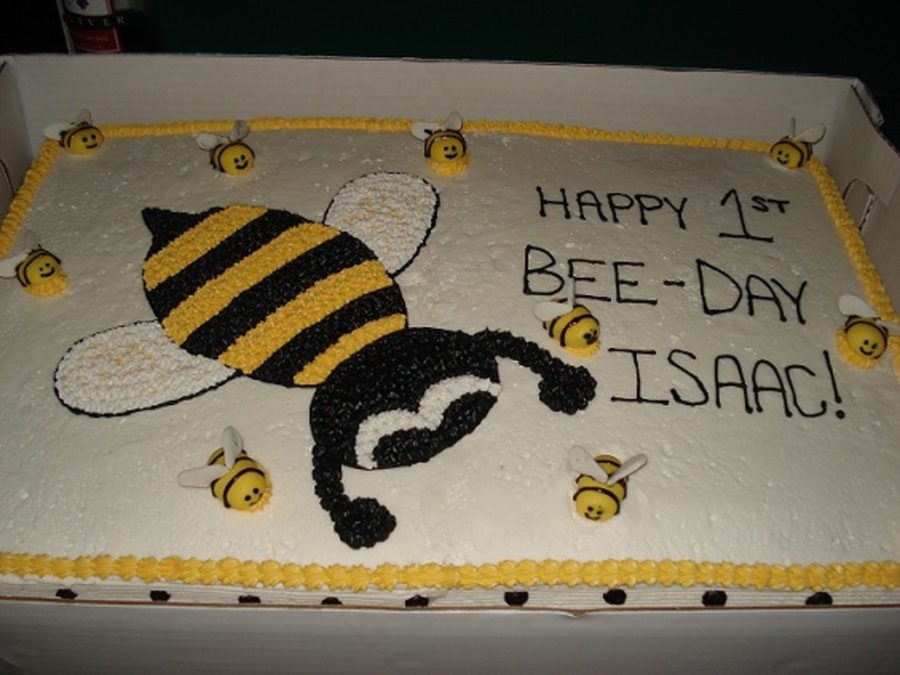 First Bee-Day Cake - CakeCentral.com