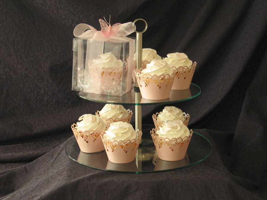 Sample Of Dianne's Wedding Cupcakes - CakeCentral.com