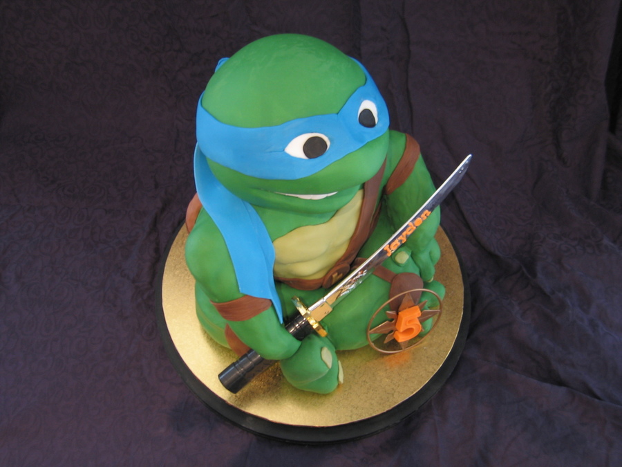 Leonardo - Teenage Mutant Ninja Turtle - CakeCentral.com