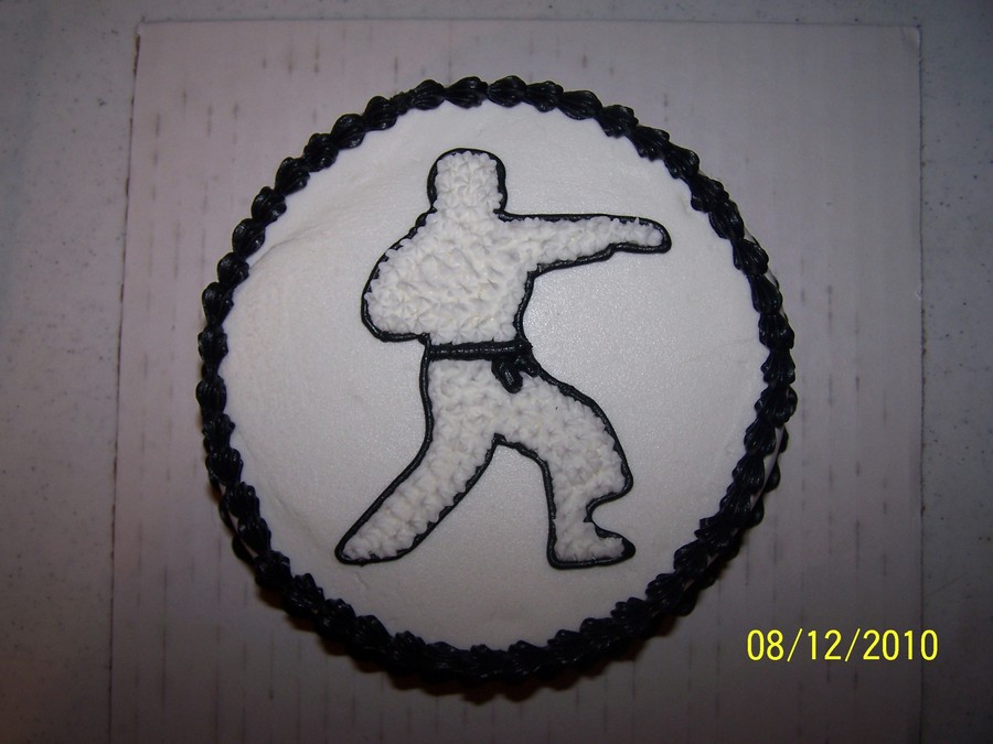 Karate Cake - CakeCentral.com
