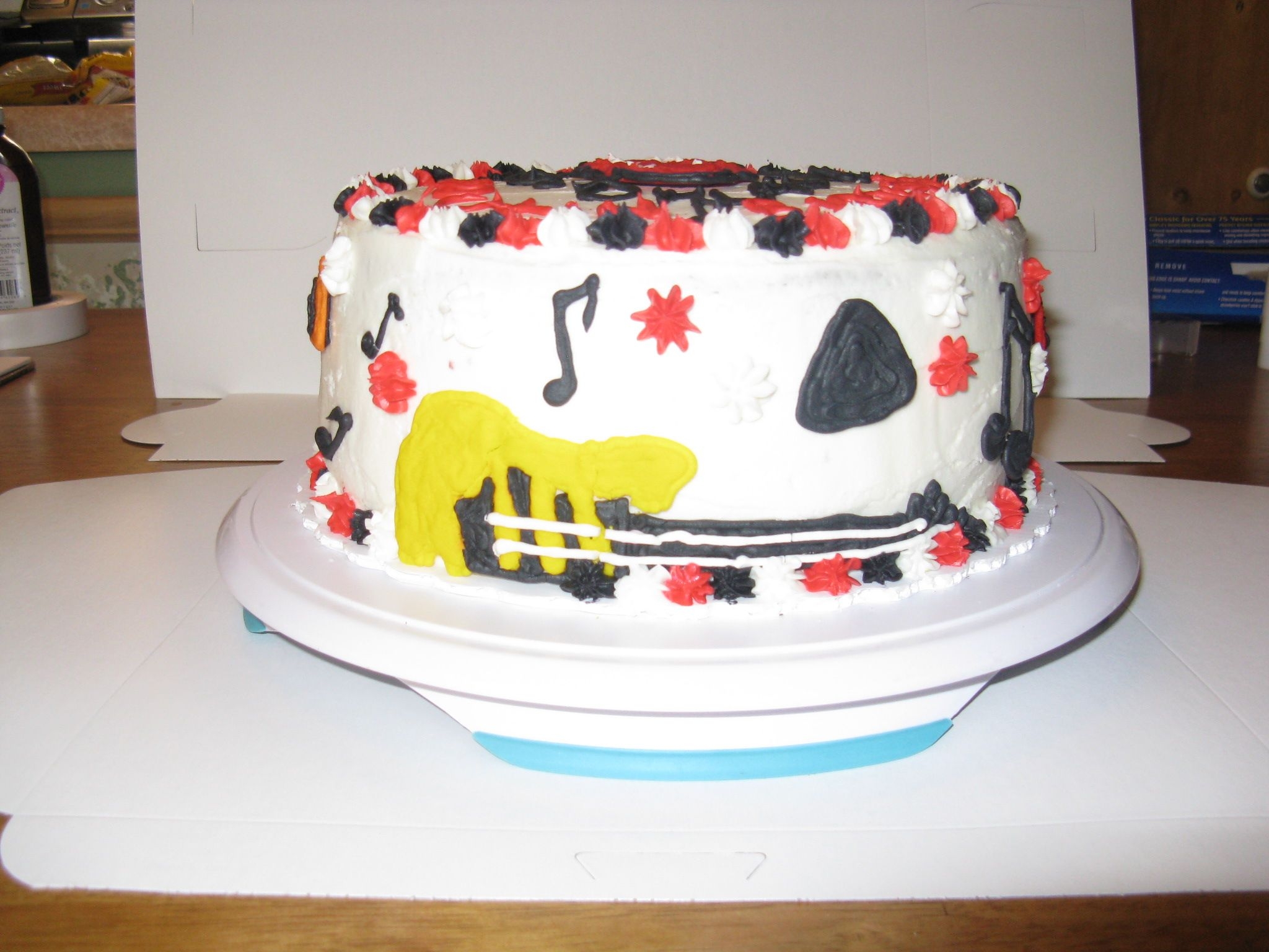 Music Birthday Cake - CakeCentral.com