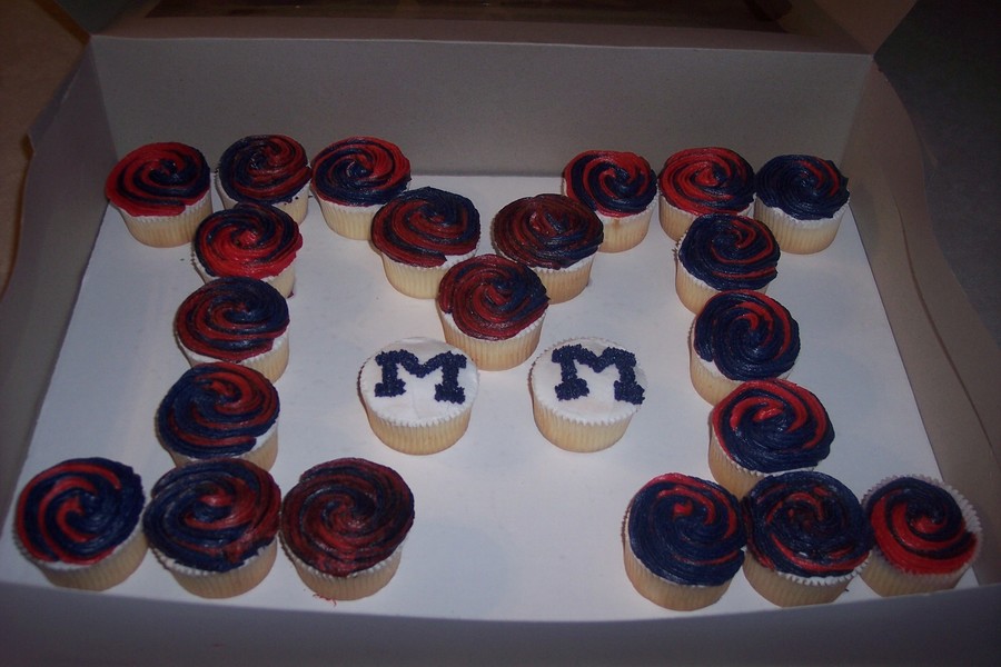 Ole Miss Cupcakes - CakeCentral.com