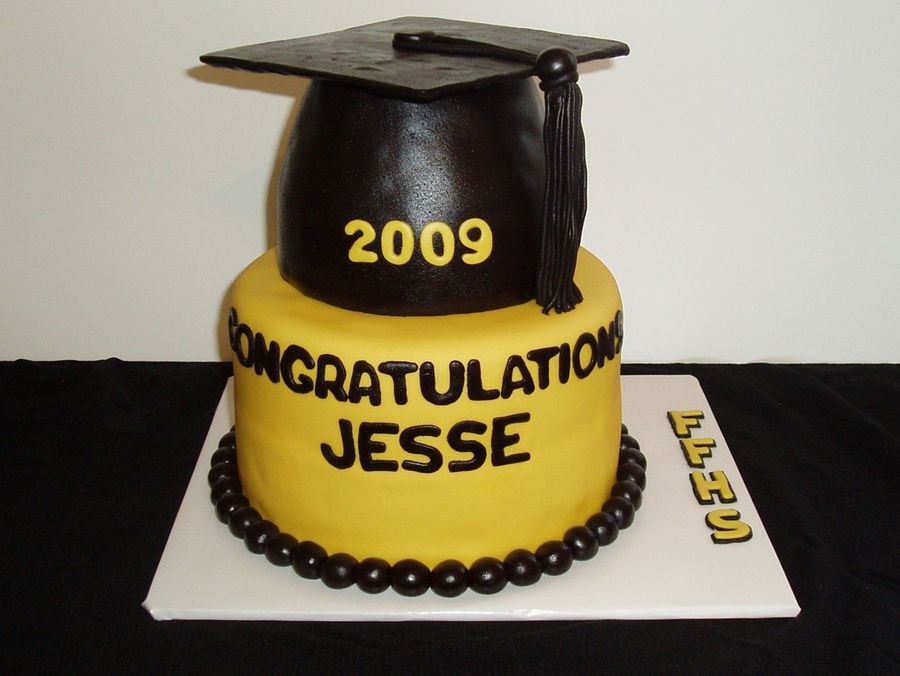 Grad Cap - CakeCentral.com